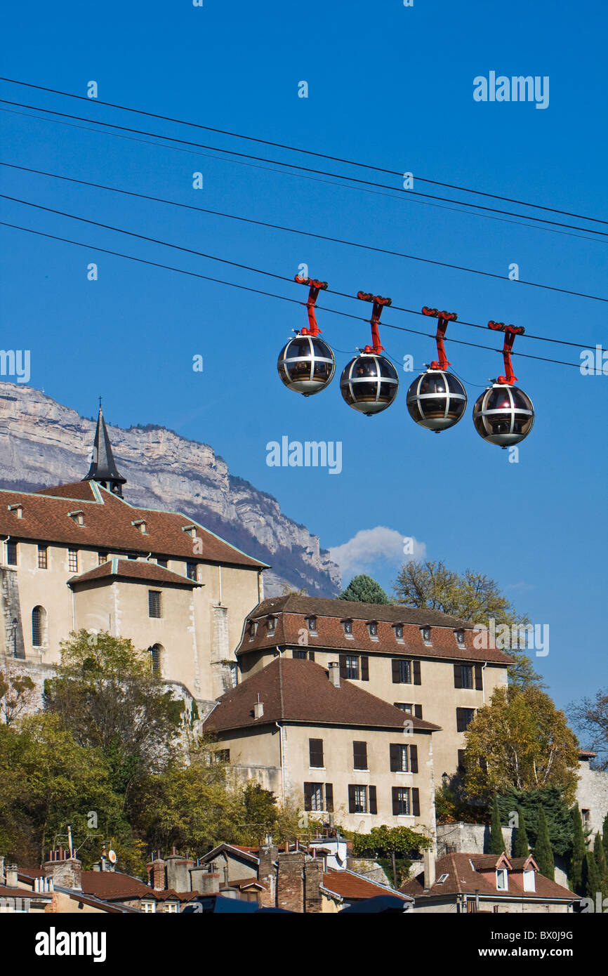 Funicular ropeway mountain cableway hi-res stock photography and images ...