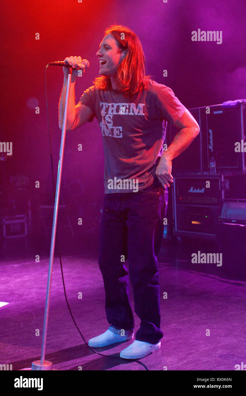 Reef performing at the Shepherds Bush Empire, London Stock Photo - Alamy