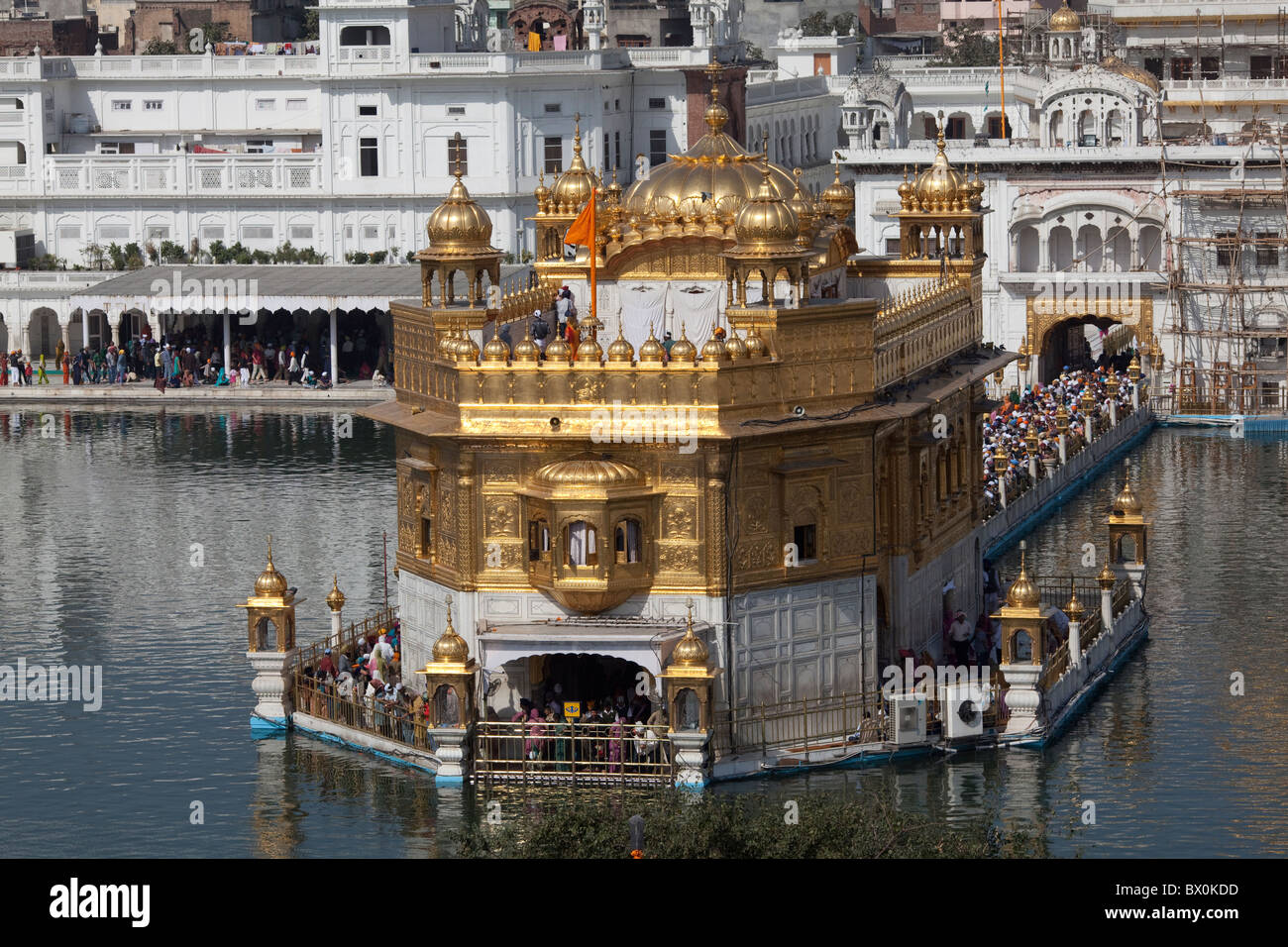 Amritsar golden temple harmandir sahib hi-res stock photography and ...
