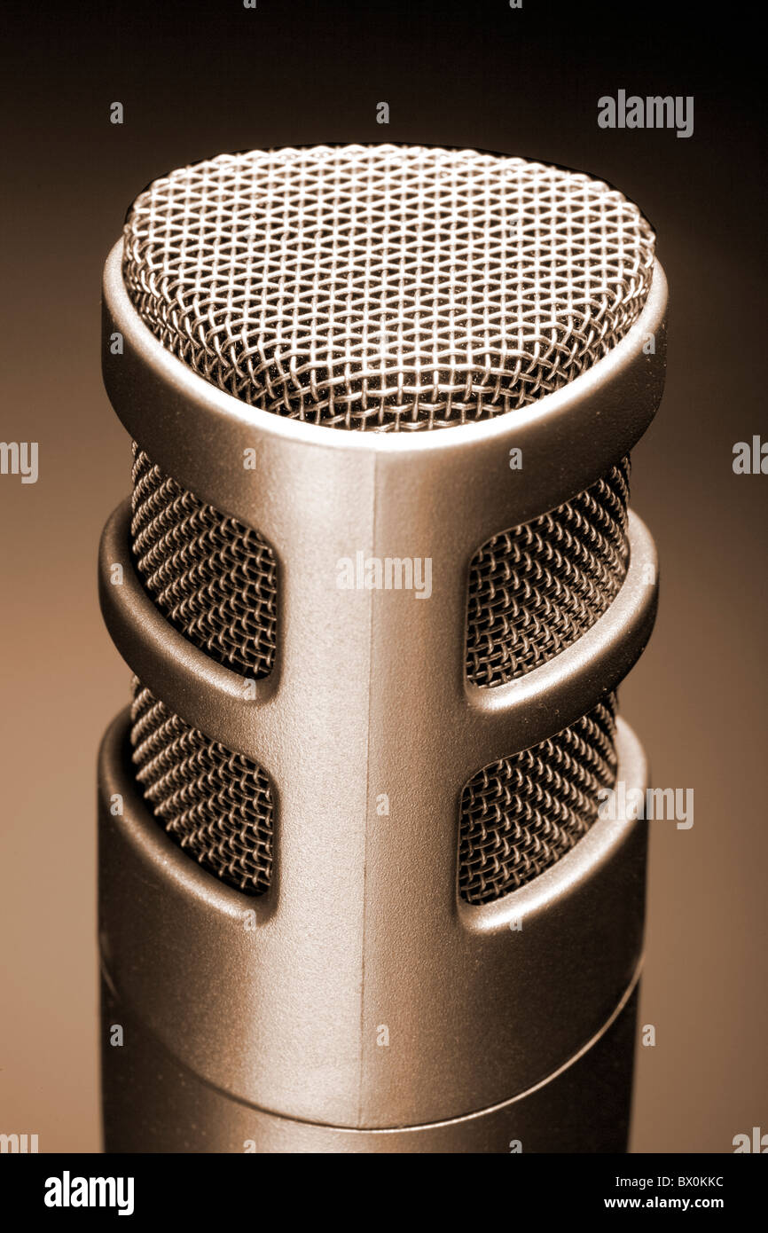 Mic microphone hi-res stock photography and images - Alamy