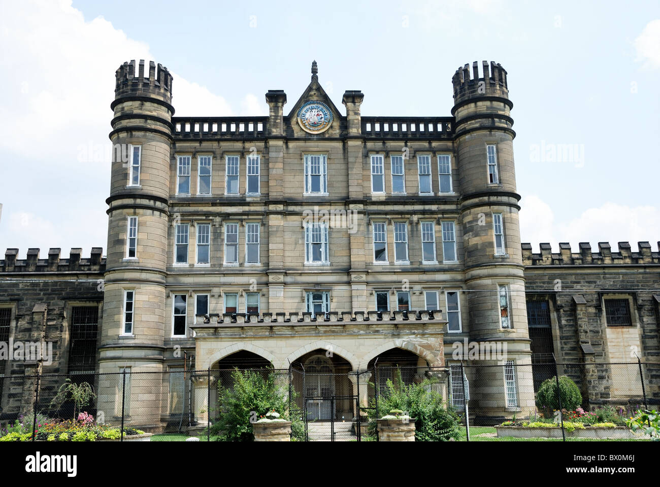 Moundsville penitentiary hi-res stock photography and images - Alamy