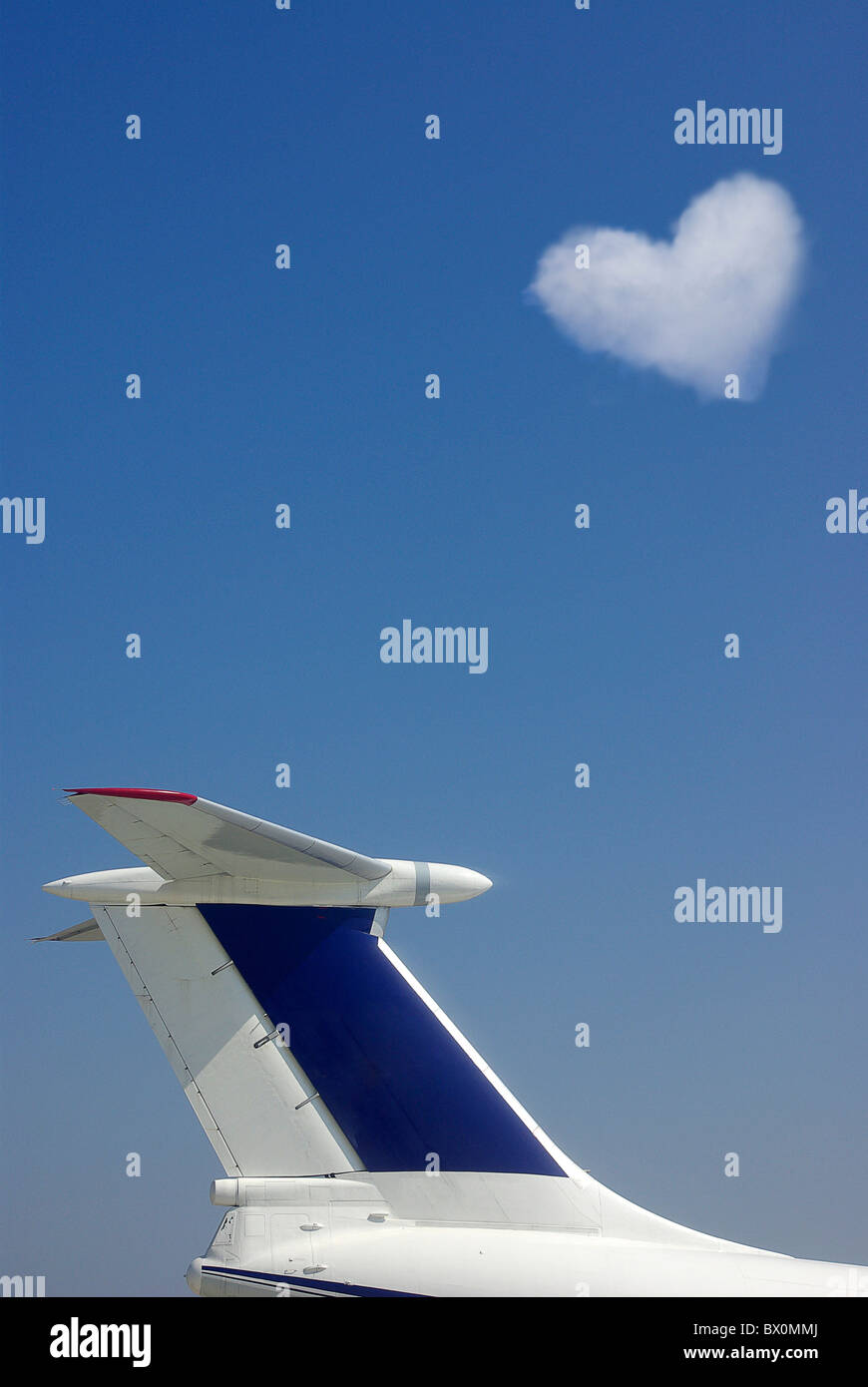 Heart cloud plane hi-res stock photography and images - Alamy