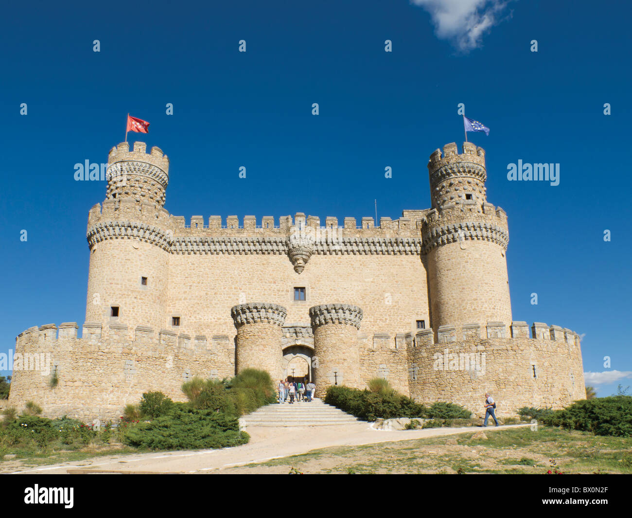 El castillo medieval hi-res stock photography and images - Alamy