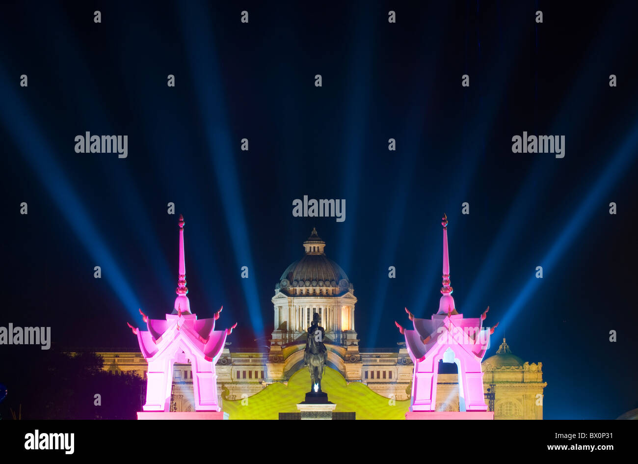 The Ananda Samakhom Throne Hall in Bangkok, with the Rama V statue in ...