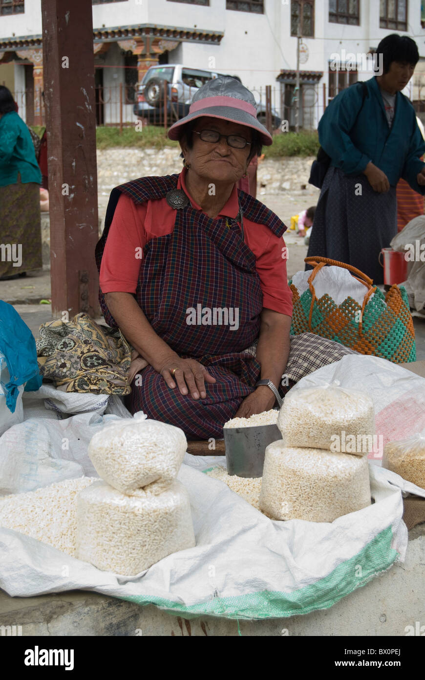 Woman selling chillies hi-res stock photography and images - Alamy