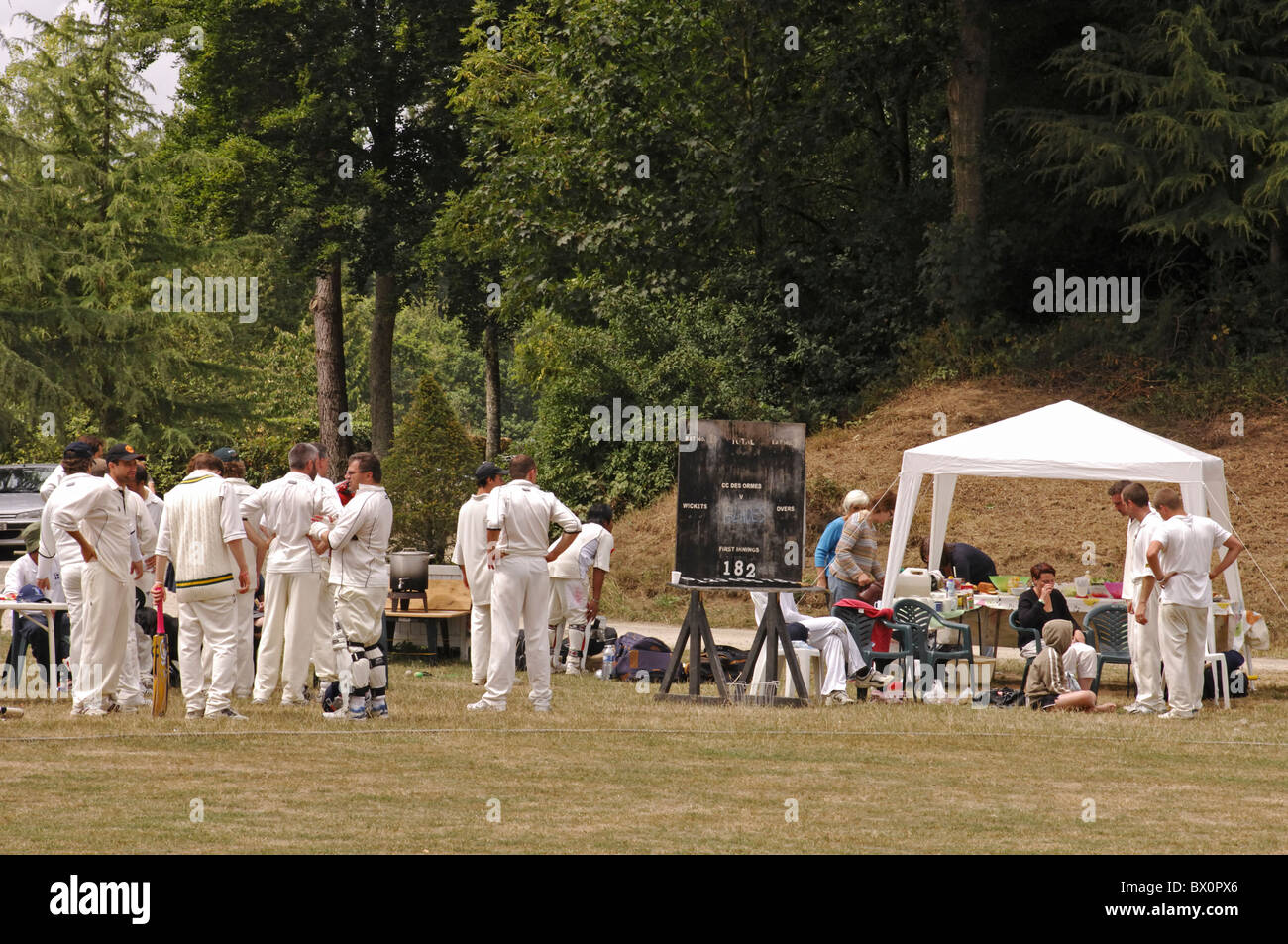 Cricket tea hi-res stock photography and images - Alamy