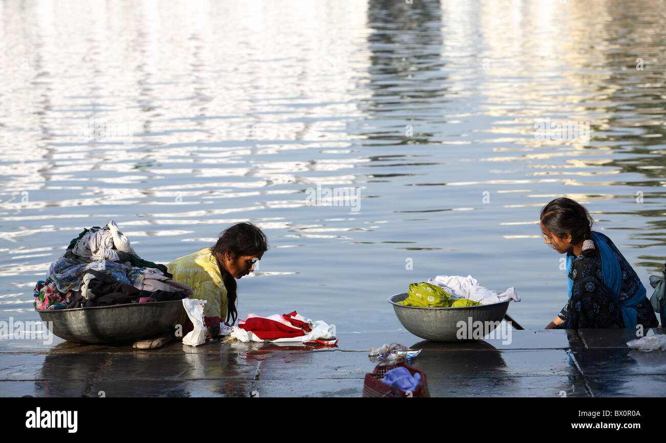 Women Doing Their Laundry In The River Stock Photos & Women Doing Their ...