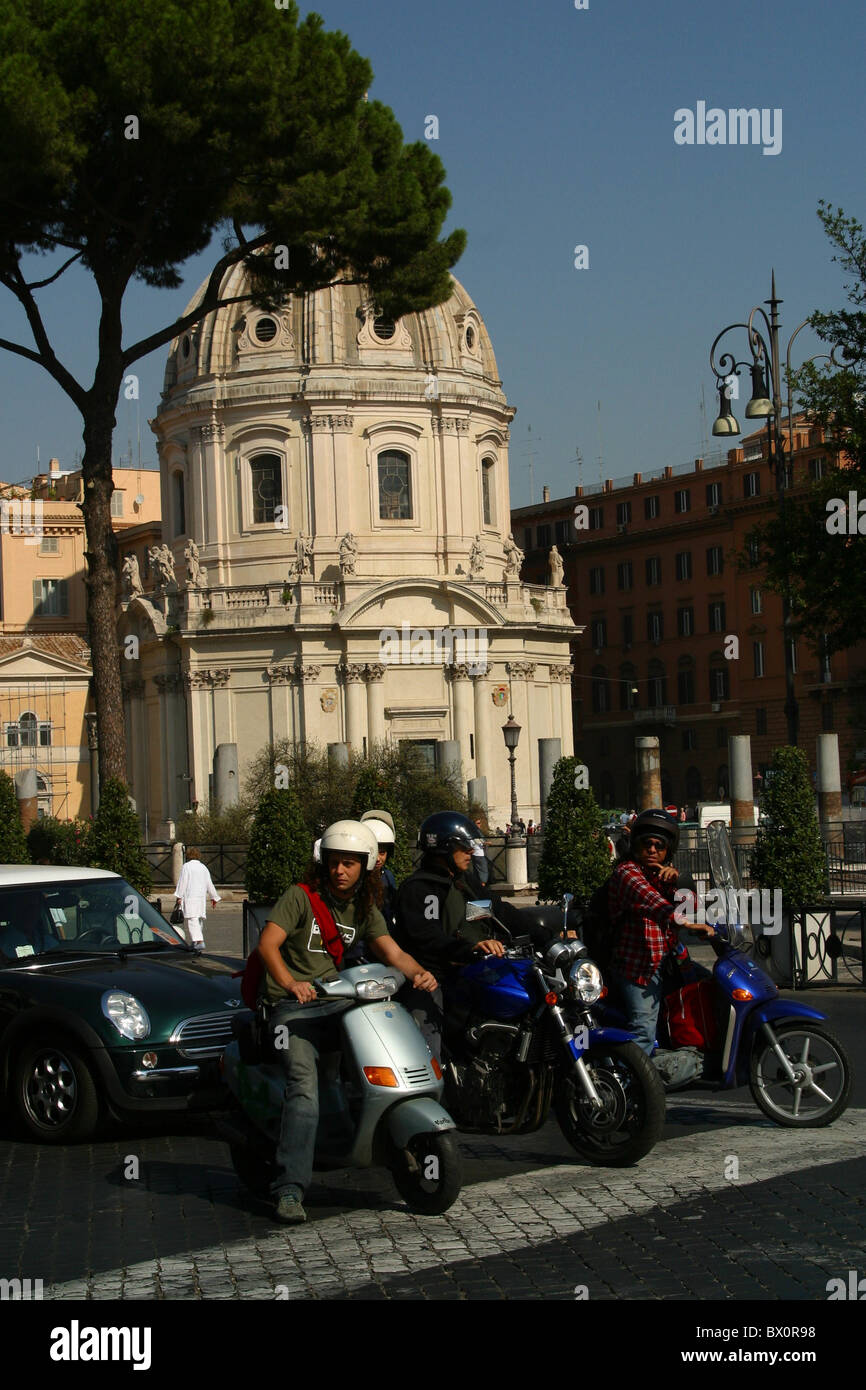 motorscooters in rome - still popular in Rome, Roma, Italy Stock Photo ...