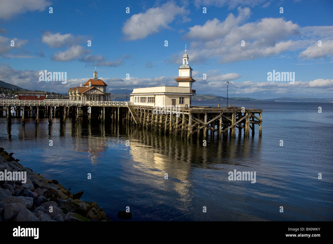 Dunoon pier building scotland hi-res stock photography and images - Alamy