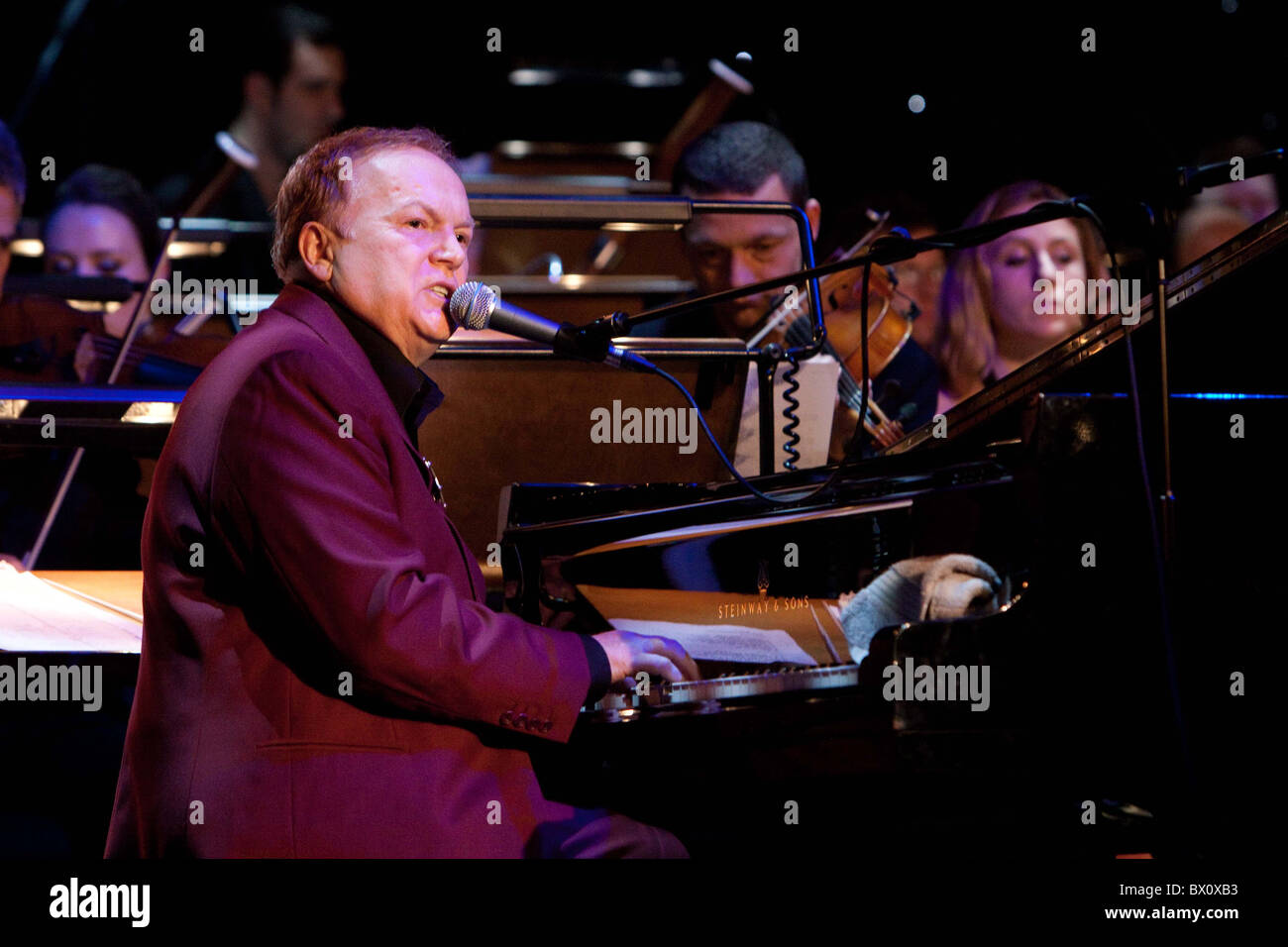 Mike Batt performing at the Cadogan Hall, London Stock Photo - Alamy