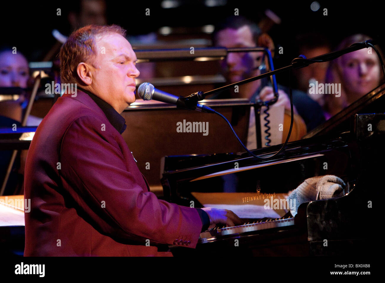 Mike Batt performing at the Cadogan Hall, London Stock Photo - Alamy