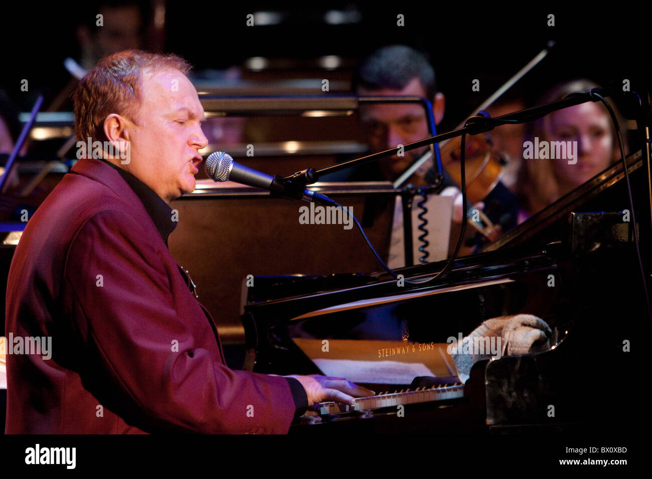 Mike Batt performing at the Cadogan Hall, London Stock Photo - Alamy