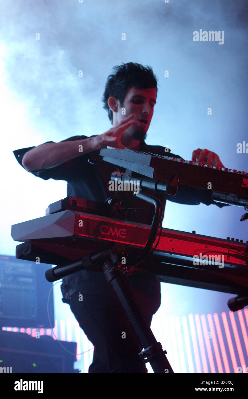 Pendulum band hi-res stock photography and images - Alamy