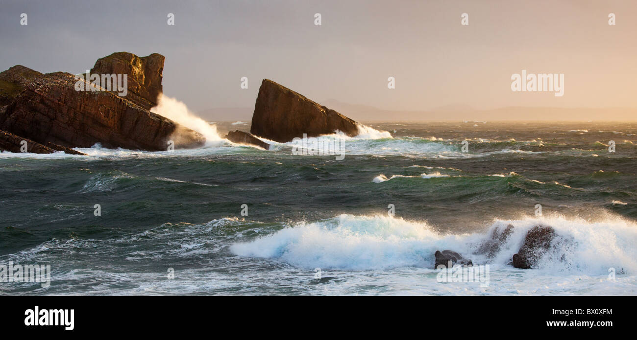 Split rock of clachtoll hi-res stock photography and images - Alamy