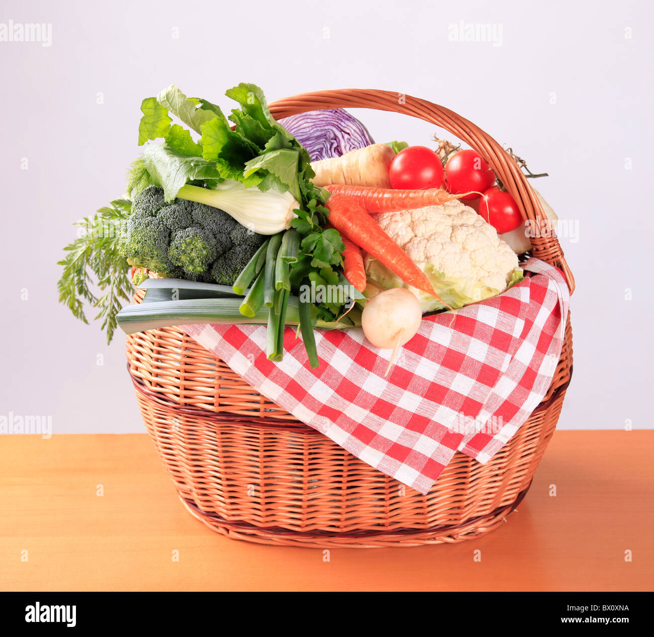 Shopping basket groceries hi-res stock photography and images - Alamy