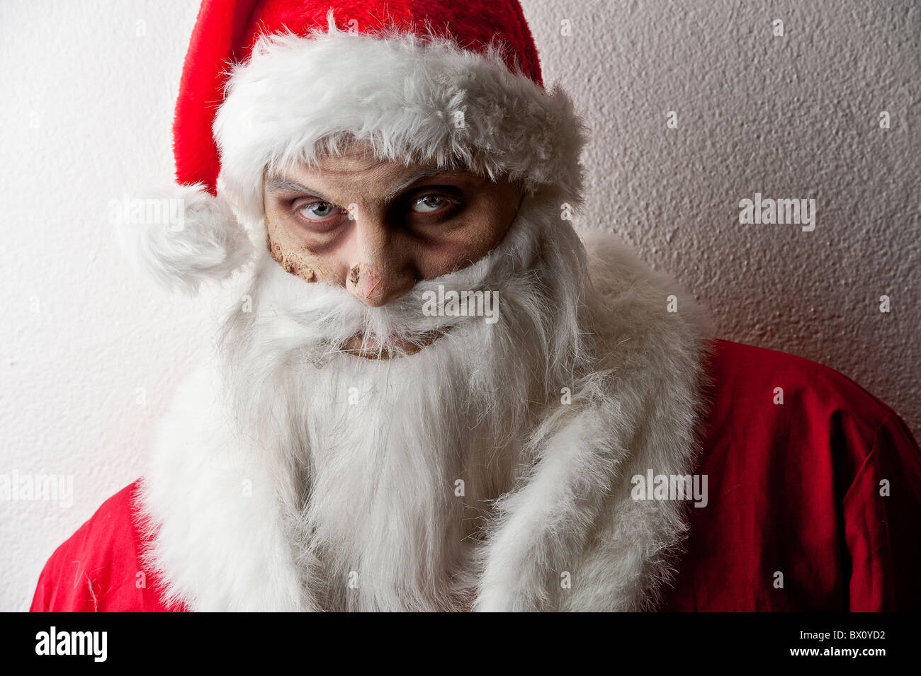 Scary stare hi-res stock photography and images - Alamy