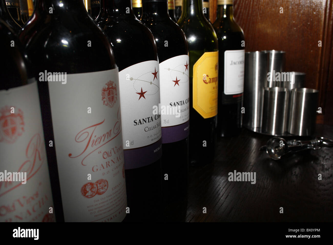 Jacobs creek wine hi-res stock photography and images - Alamy