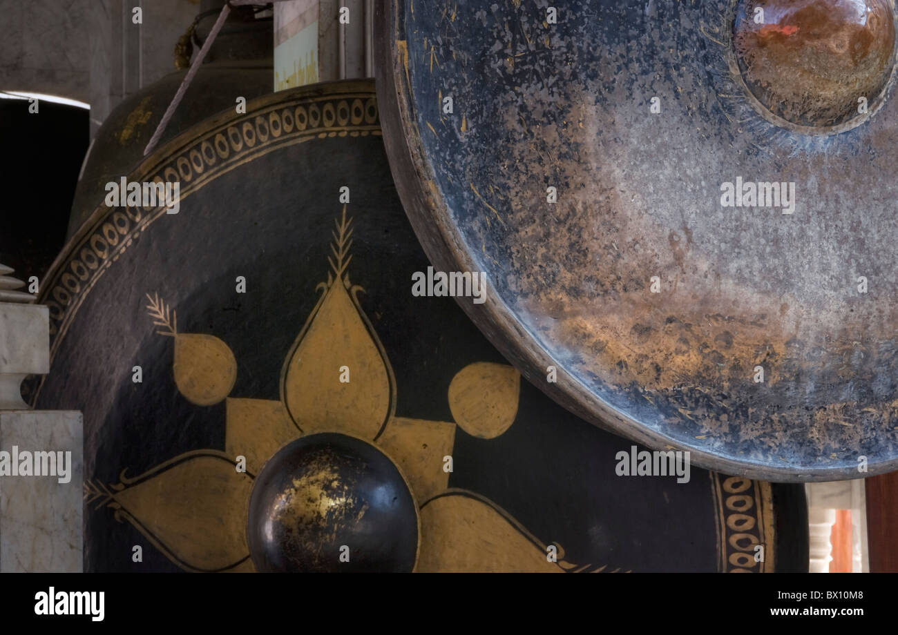 Tibetan buddhist ceremonies hi-res stock photography and images - Alamy