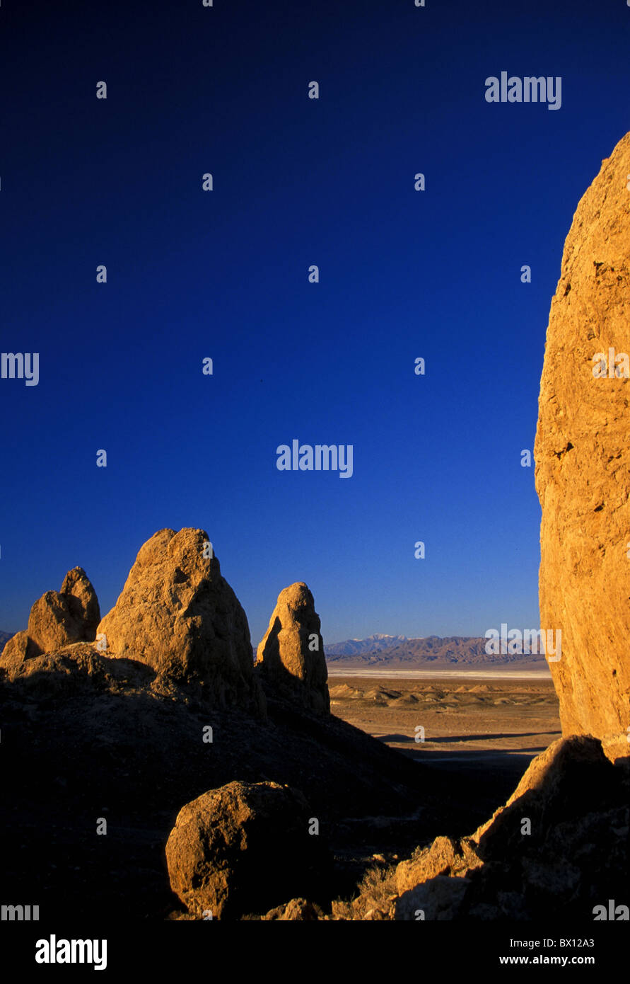 California cliff needles desert land mark mountains rock scenery ...