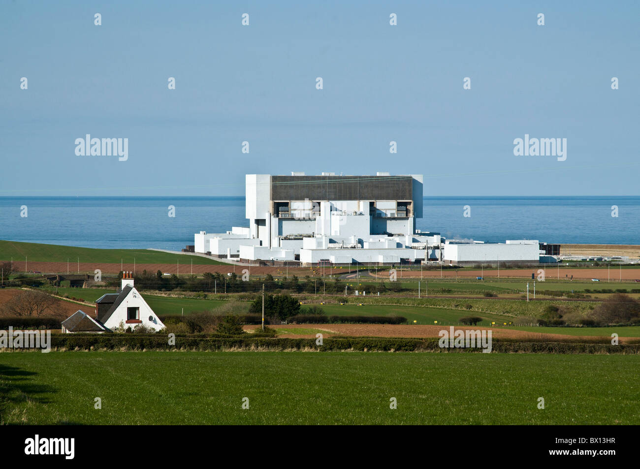 dh Torness Power station TORNESS LOTHIAN Torness nuclear power station ...