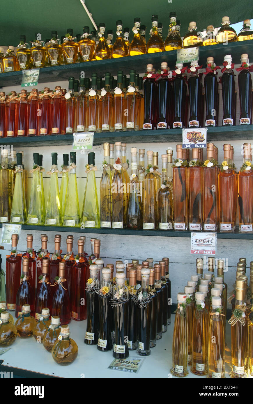 Food loading hi-res stock photography and images - Alamy