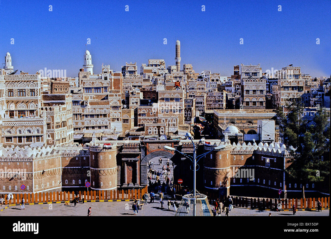 Bab Al-yemen Old City old town south gate Entrance Gate Sana'a Yemen ...