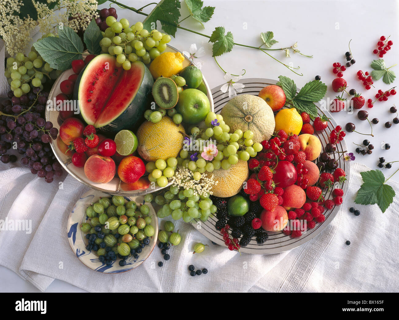 Assorted Berries Berry Blackberry Blackcurrant Blueberry Food Fresh ...