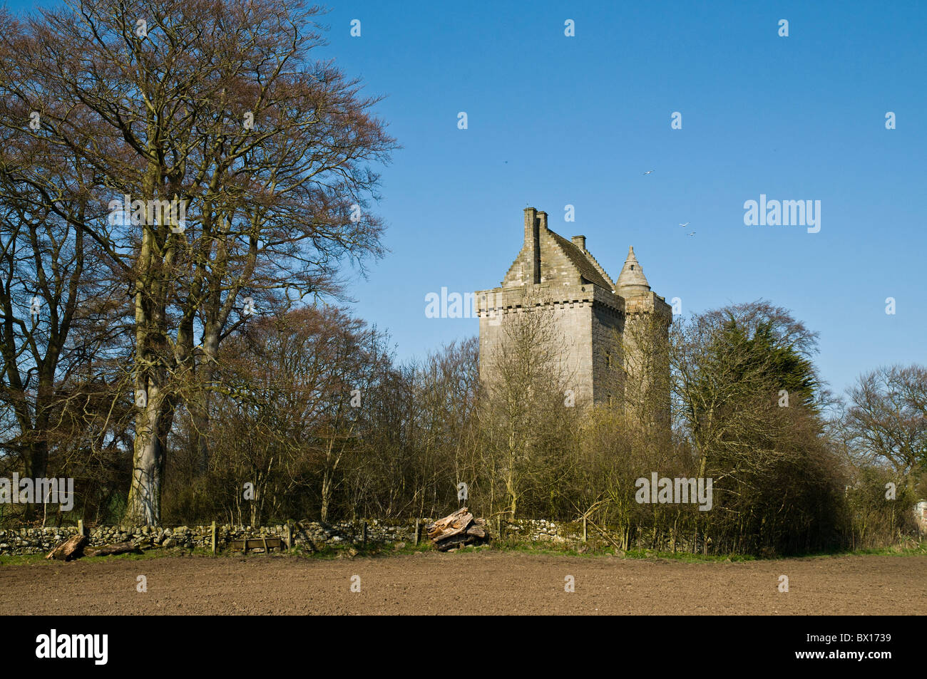 17th century tower hi-res stock photography and images - Alamy