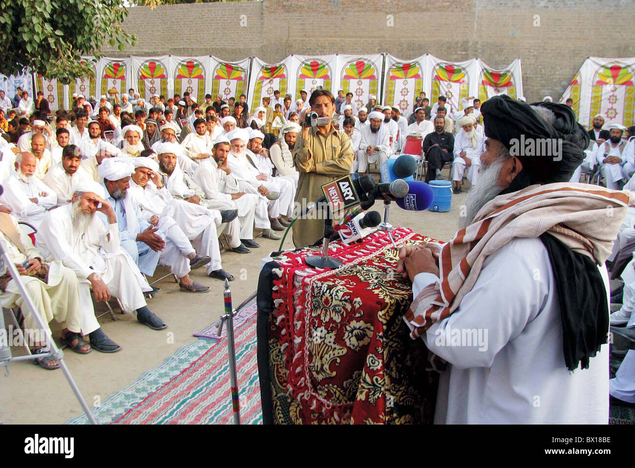 Jamiat Ulema Islam (JUI) leader, Qari Mohammad Abdullah addresses ...