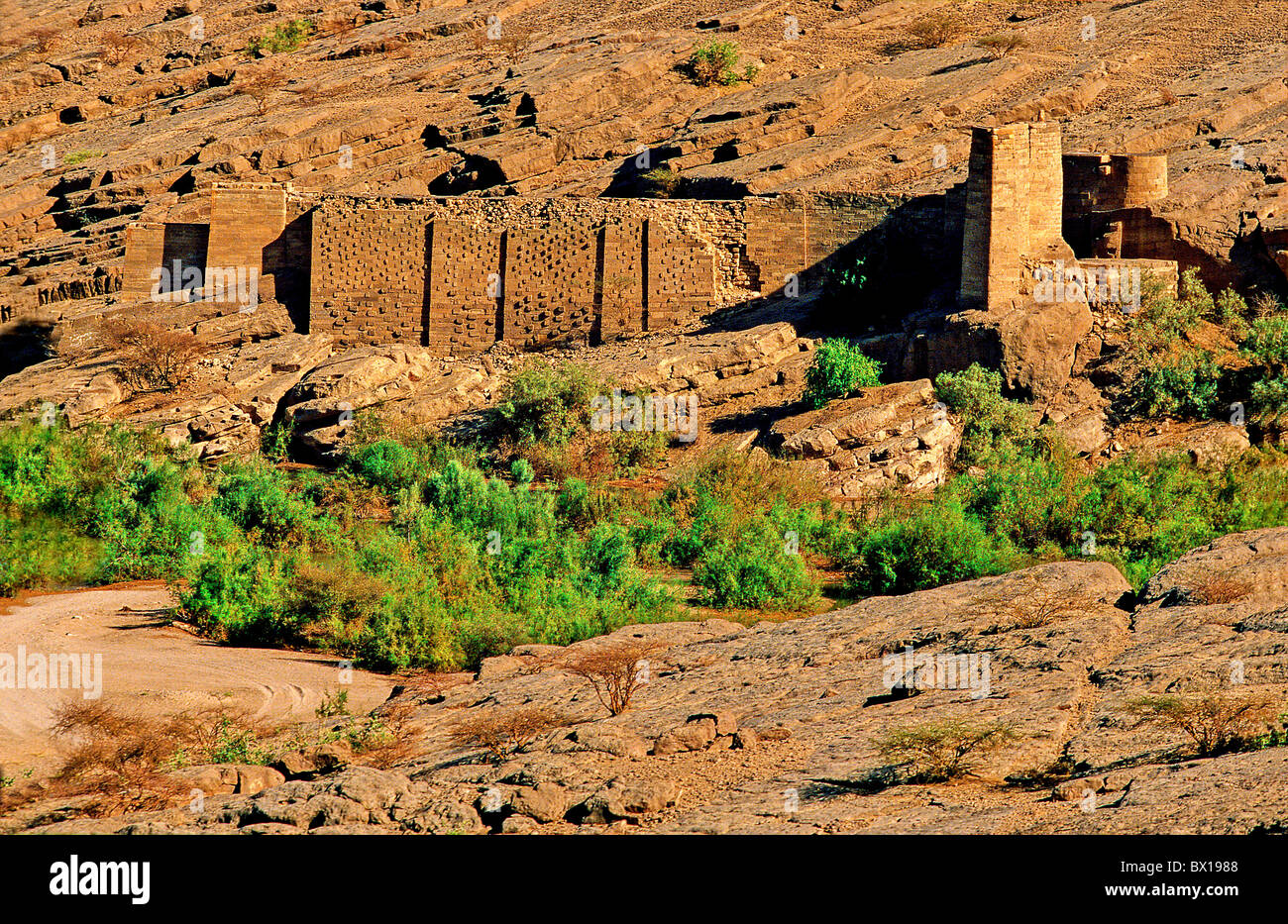 Wadi Adhanah Old Dam Marib North-east Yemen Arabia Orient historic ...