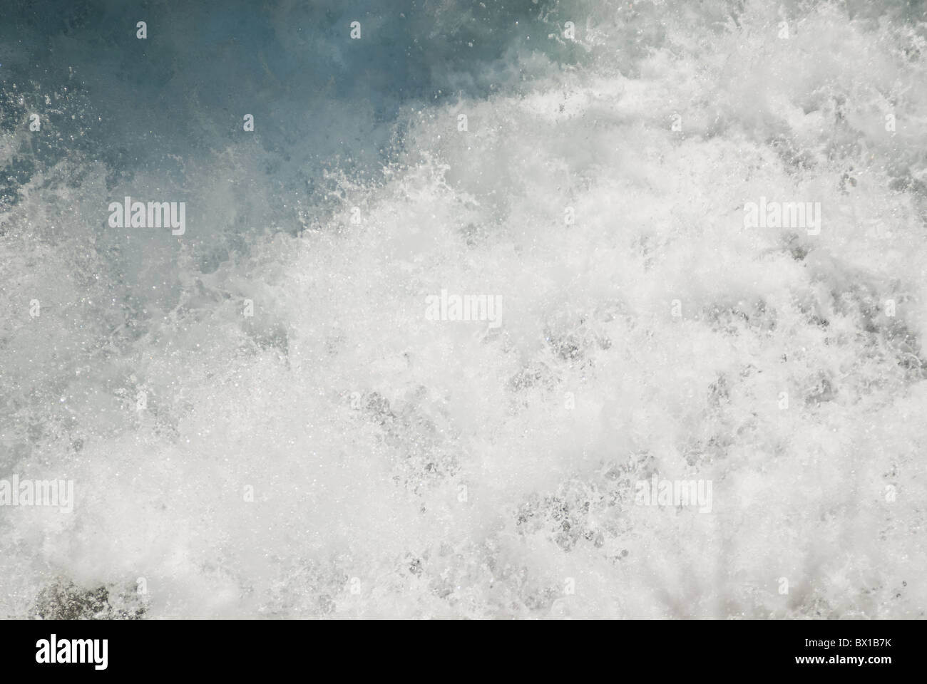 Water crashing down hi-res stock photography and images - Alamy