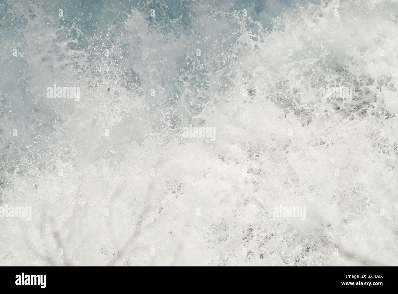 Water crashing down hi-res stock photography and images - Alamy