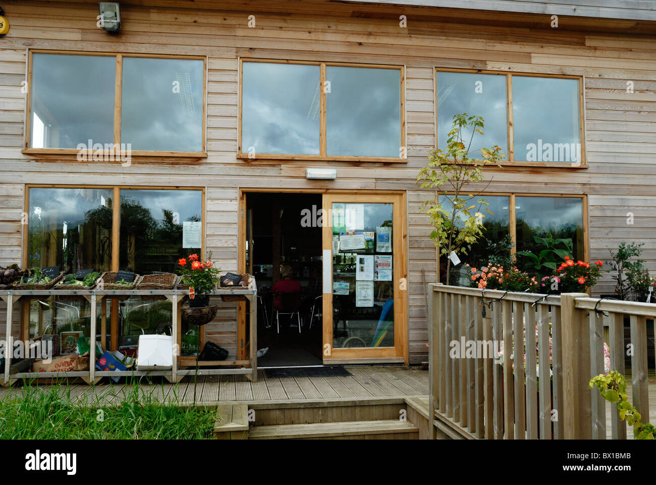 Timber cladding uk hi-res stock photography and images - Alamy