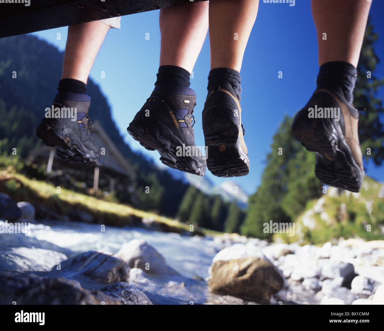 Hiking hiker detail feet shoes hiking shoes allow to dangle legs rest ...