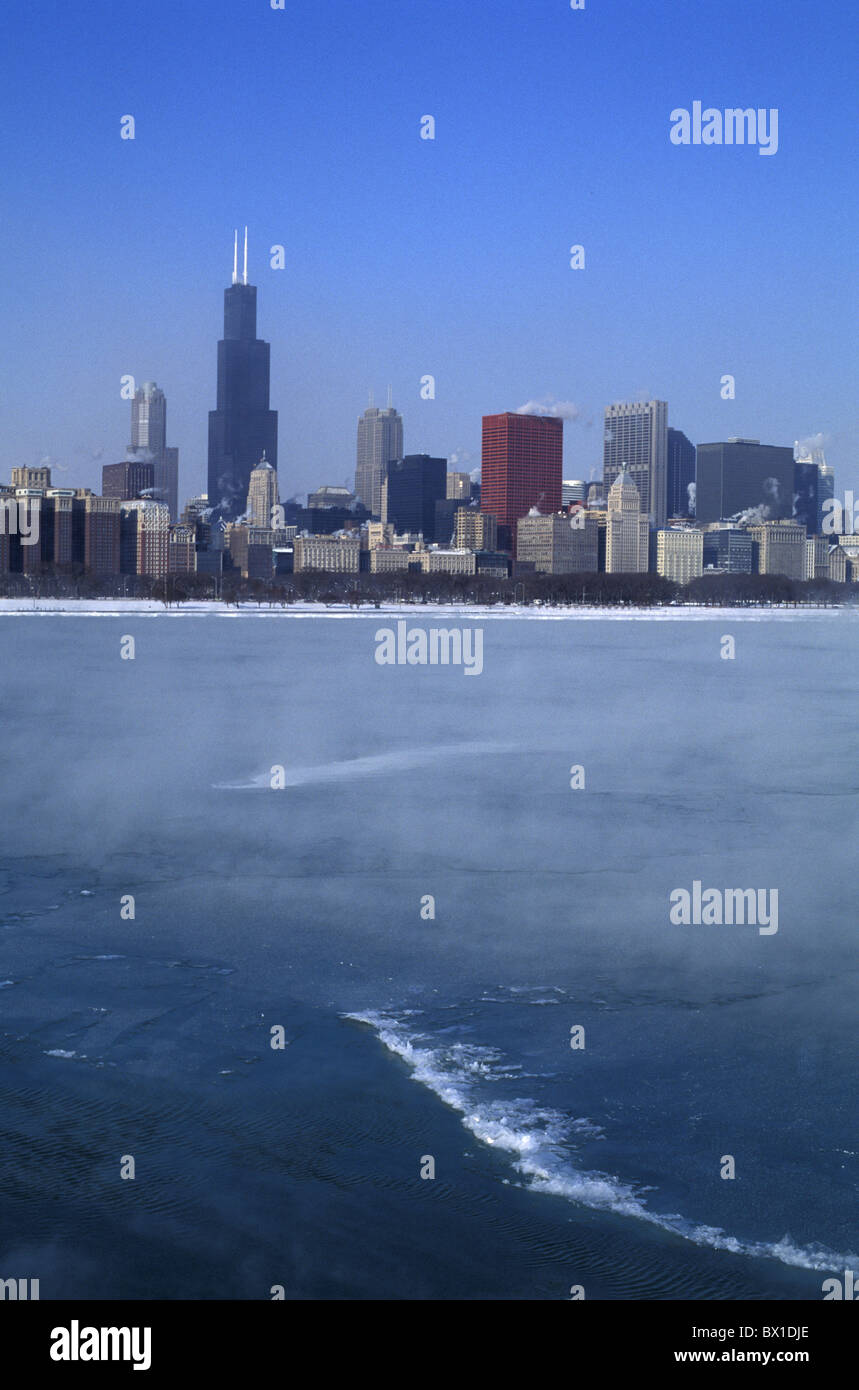 Illinois chicago city skyline overview hi-res stock photography and ...