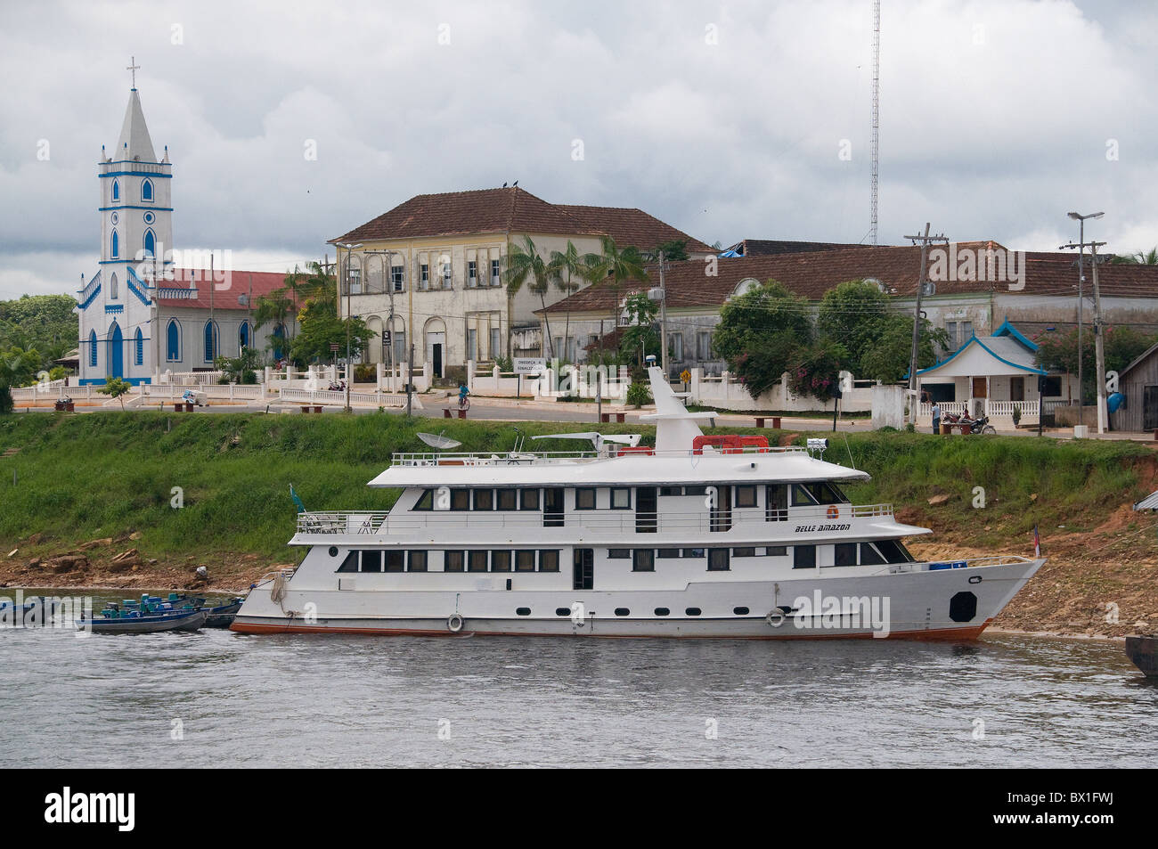 Barcelos Brazil, the "tropical fish" & "peacock bass" capital of the ...