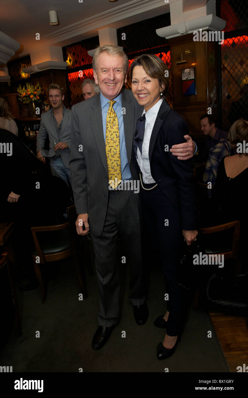 12 november 2010 hi-res stock photography and images - Alamy