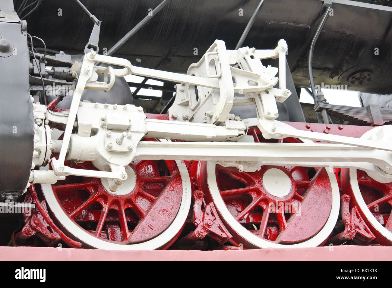 Close up detail of vintage steam engine locomotive wheels Stock Photo ...
