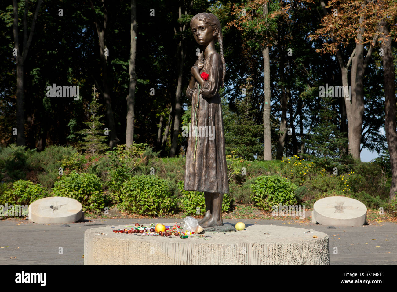 Monument to the Holodomor victims of the 1932-1933 famine in Kiev ...