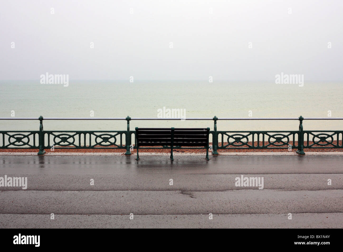 Promenade seat hi-res stock photography and images - Alamy