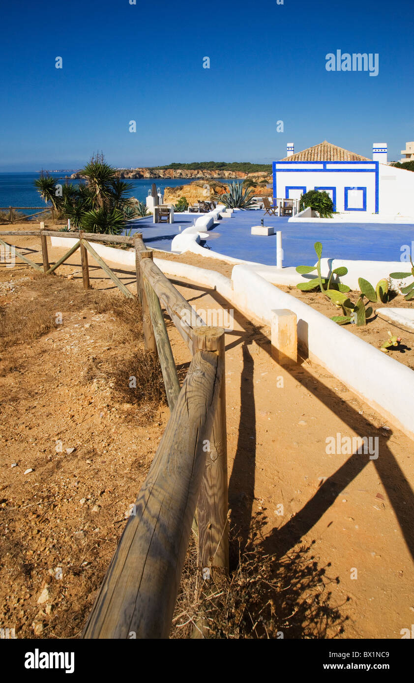 Cliff top pathway hi-res stock photography and images - Alamy