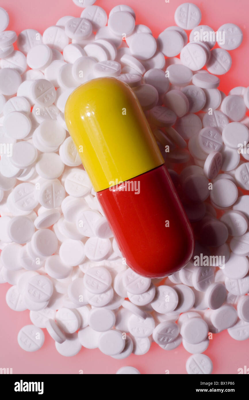 Tablets medicines concepts capsule medicine studio Stock Photo - Alamy