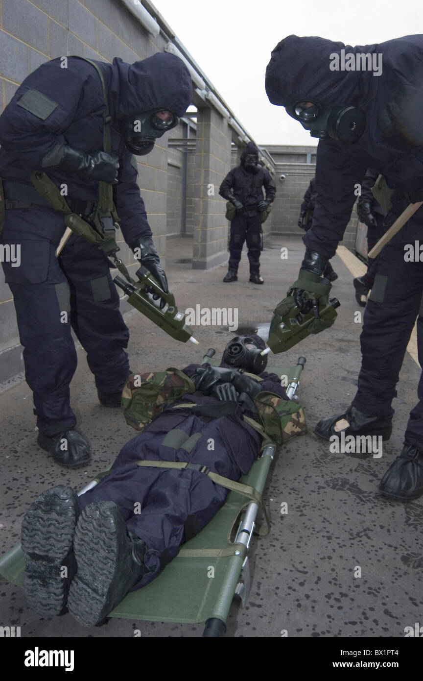 Gas attack protection hi-res stock photography and images - Alamy