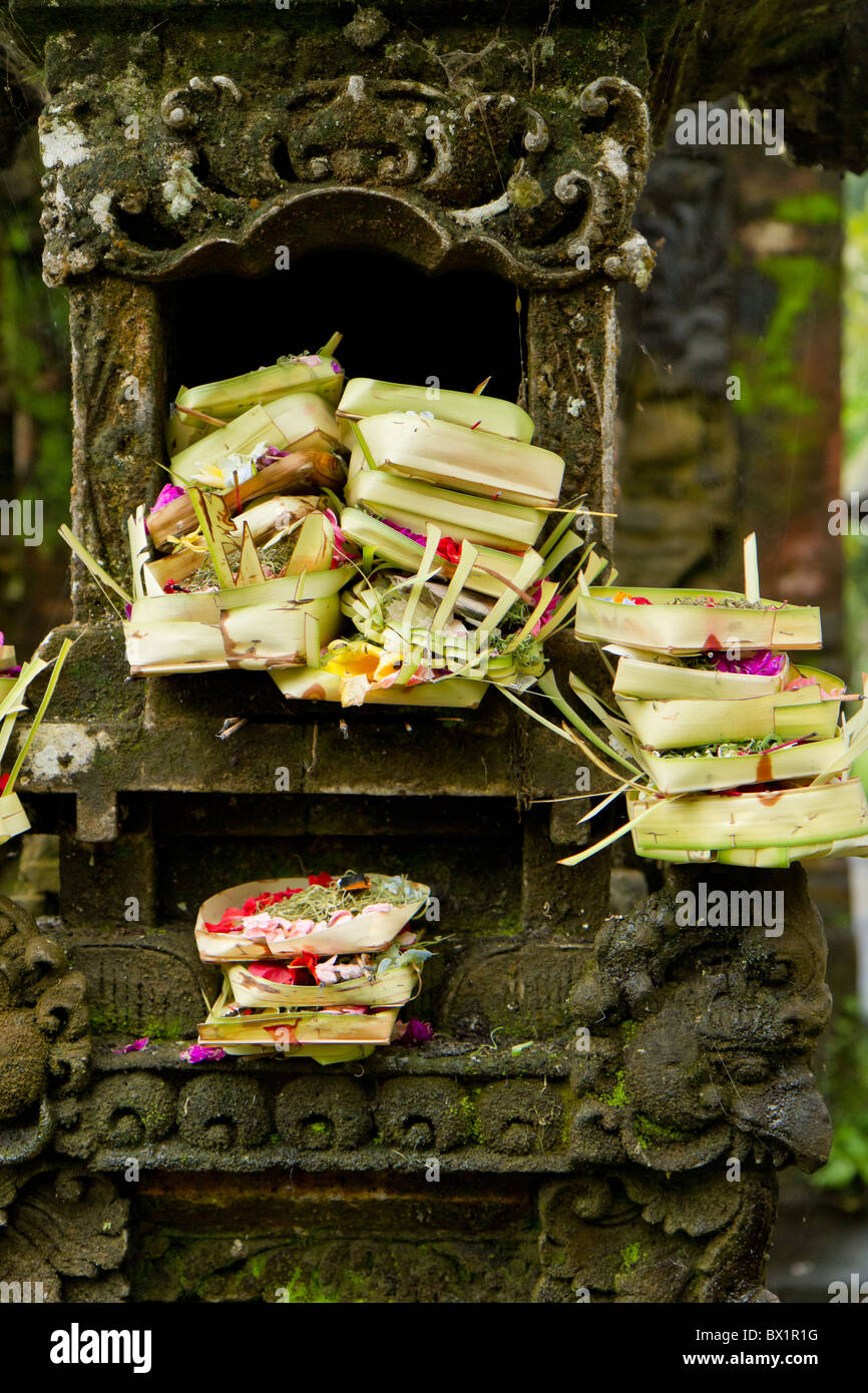 offerings to gods in hindu temple, Bali, Indonesia Stock Photo - Alamy