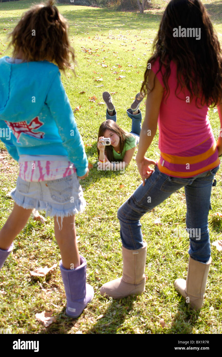 digital camera friends Lifestyle outside photo photo camera pose take ...