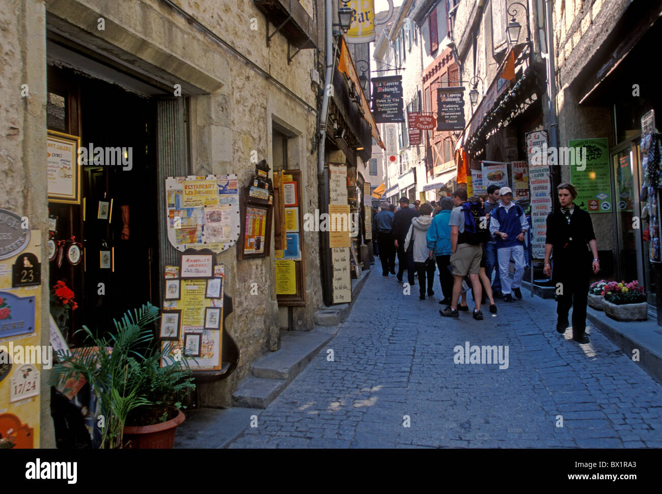 French, people, tourists, stores, shops, shopping, Rue Cros ...