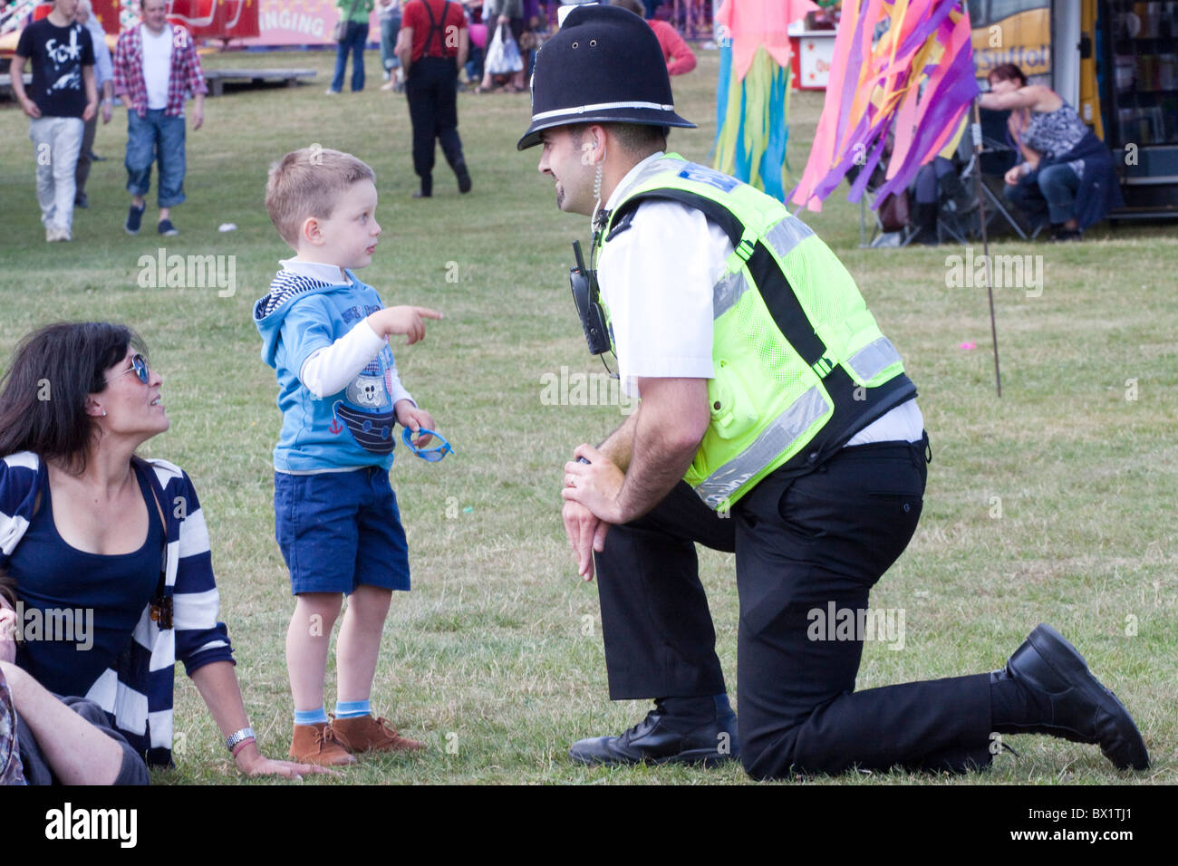 Policeman boy hi-res stock photography and images - Alamy