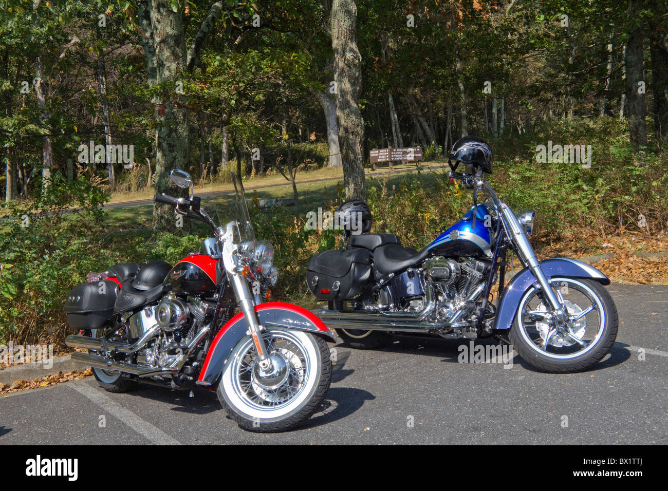 Blue motorcycles hi-res stock photography and images - Alamy