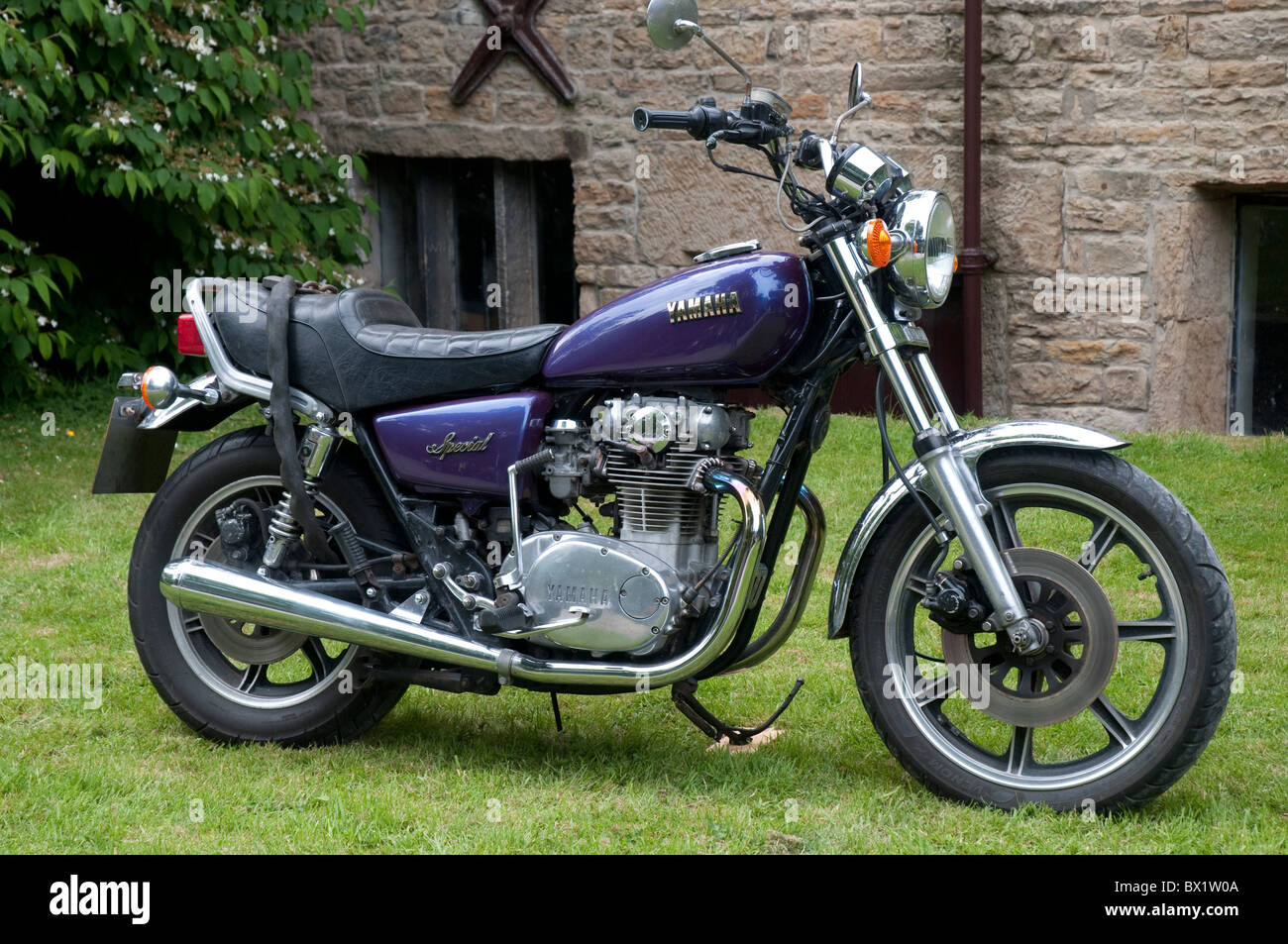 Purple Yamaha Special in Motorcycle Rally Stock Photo - Alamy
