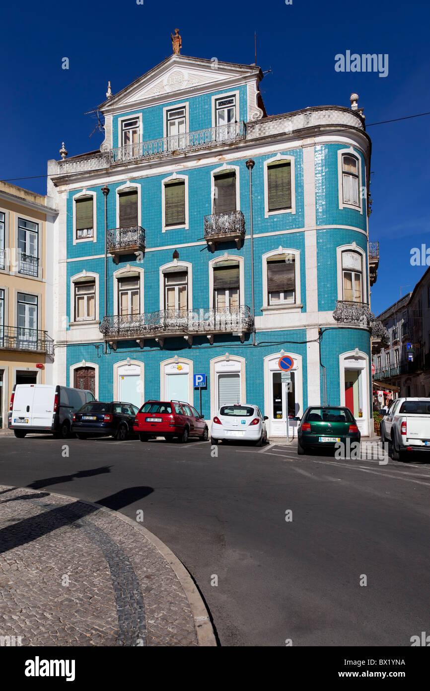 Blue tiles facade hi-res stock photography and images - Alamy